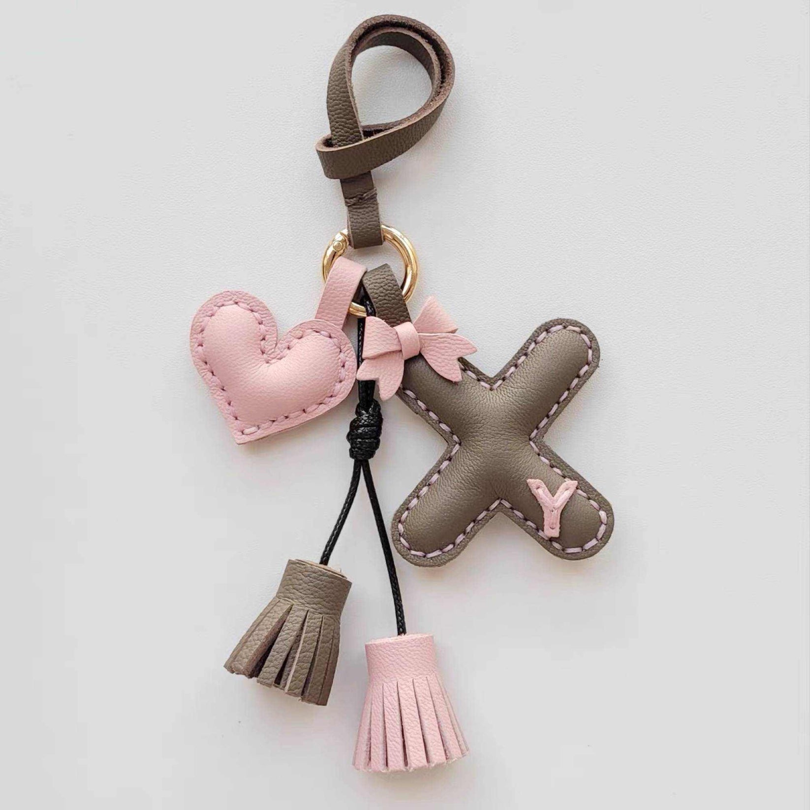 Letter Bag Charm - Custom Leather Initial keychain｜WittyWilding